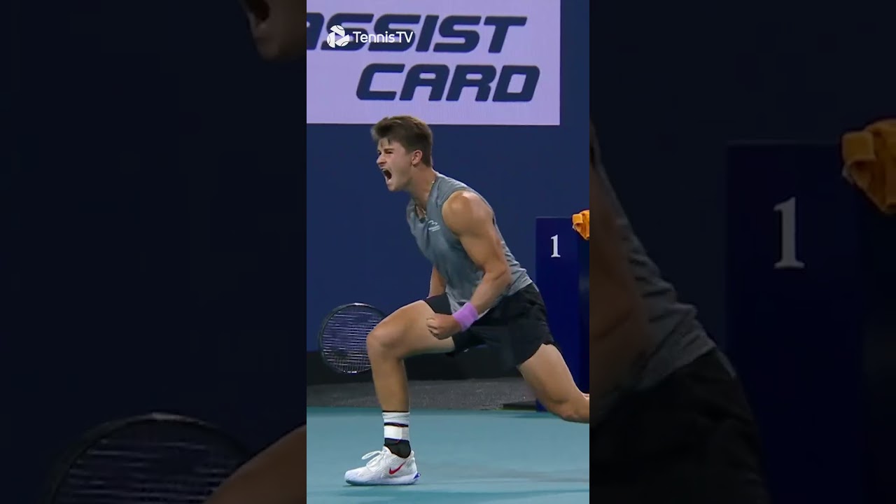 JJ Wolf’s INSANE Shot Of The Year 2022 勞 | テニスはフラミンゴにまかせろ！
